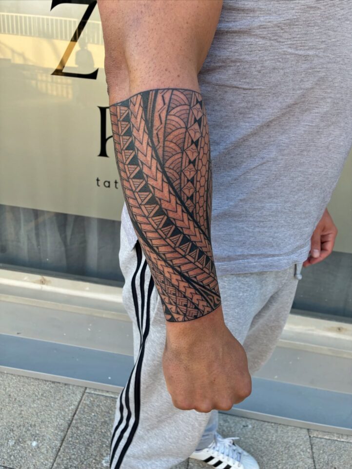 19 Beautiful Polynesian Tattoo Ideas That Honor Culture and Ancestral ...