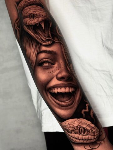 17 Powerful Medusa Tattoo Ideas That Capture Strength and Mystery ...