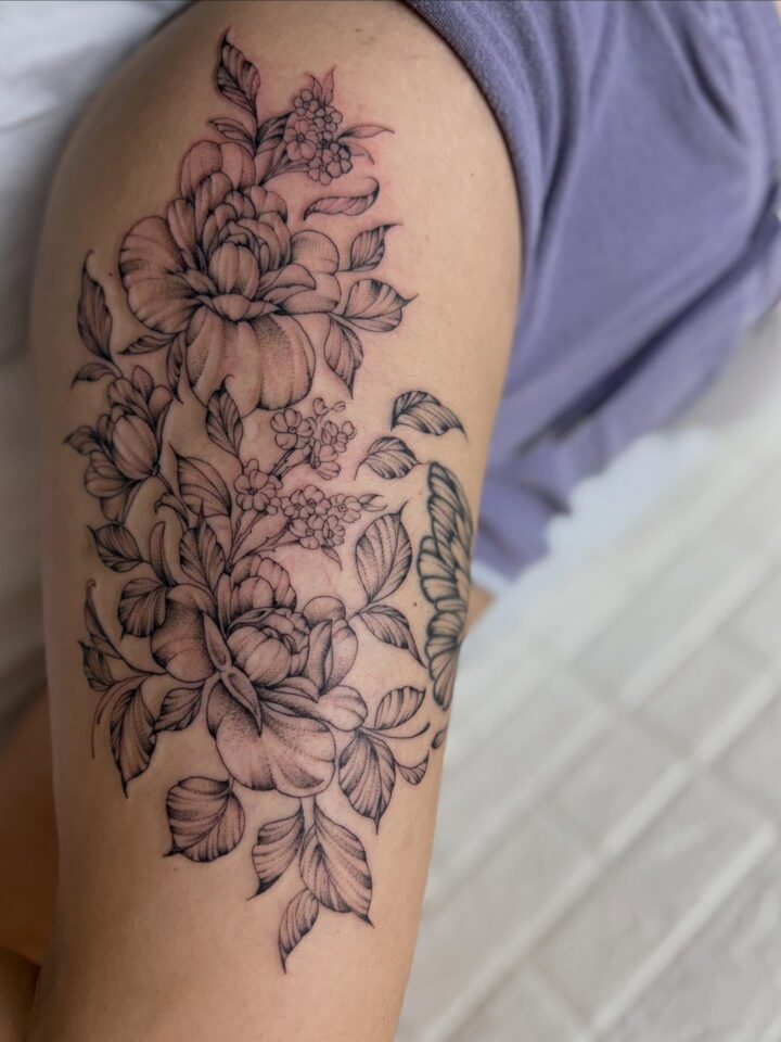 14+ Elegant Thigh Tattoos That Highlight Feminine Beauty Jawdrop Ink