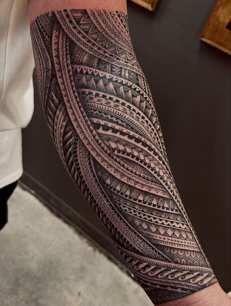 19 Beautiful Polynesian Tattoo Ideas That Honor Culture and Ancestral ...